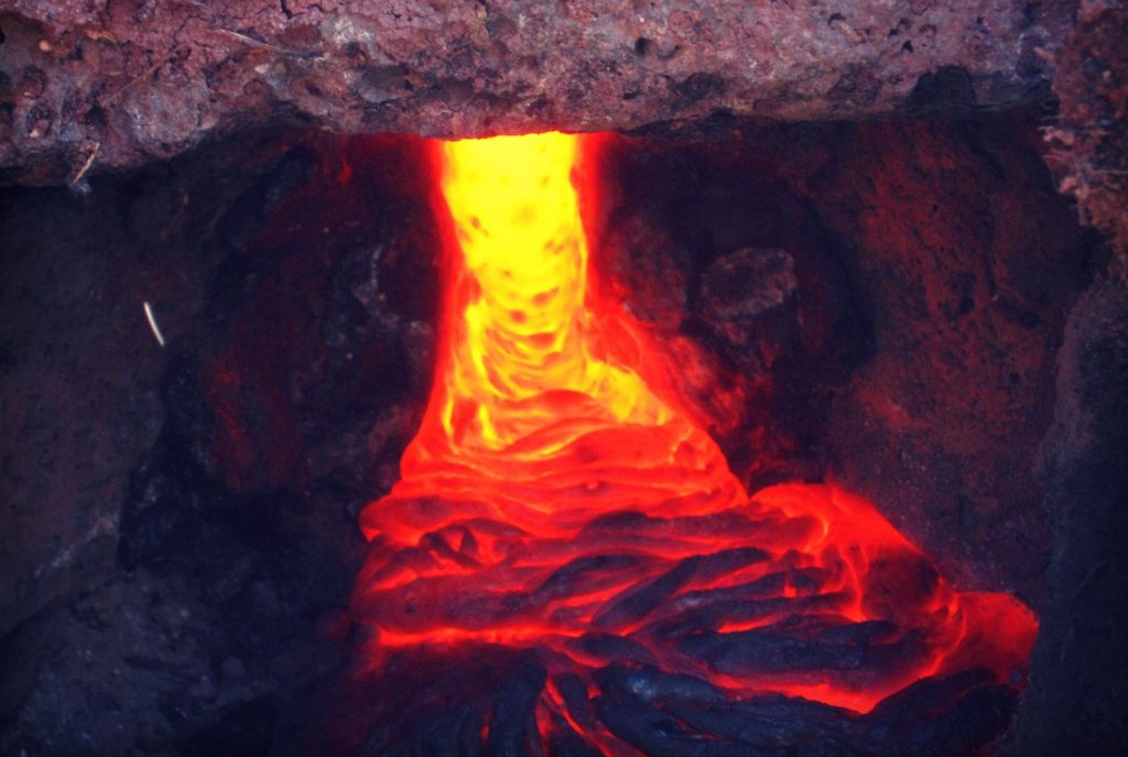 Making Iron... the Viking way! - Sublime